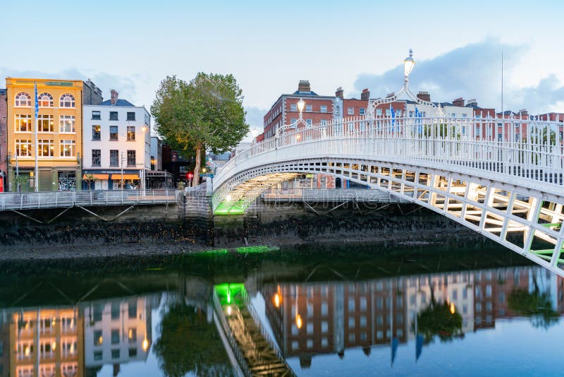 Dawn View of the Famous Ha Penny Bridge Editorial Stock Image - Image ...