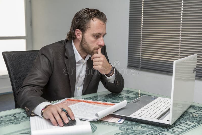 Day traider editorial photography. Image of desk, office - 28932232