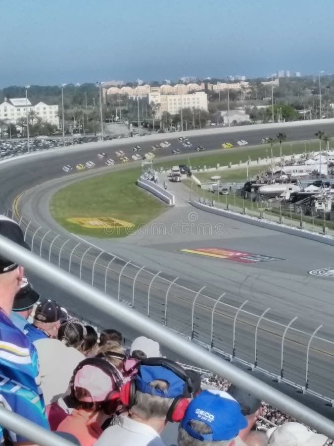 Daytona 500 racing races editorial photography. Image of daytona ...