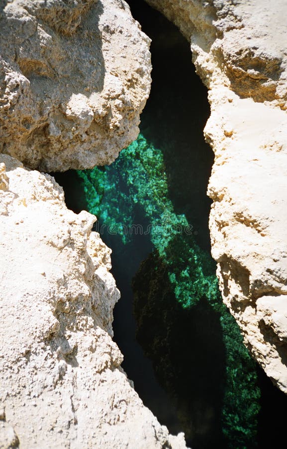 De Aardbevingsmeer Van Muhammed Van Ras Stock Afbeelding - Image of ...