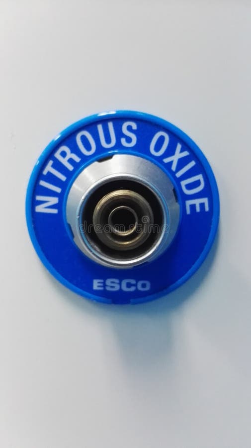 Aardappeloxide-bussen/roomputsladers En -ballonnen: Stalen Cilinders ...