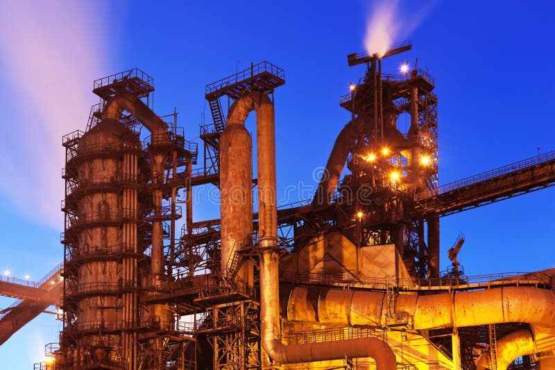 De Apparatuur Van De Hoogoven Stock Foto - Image of bouw, vracht: 24342646