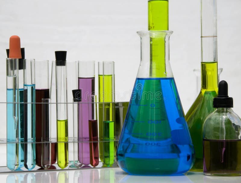 De Apparatuur Van Het Laboratorium Stock Foto - Image of buis ...