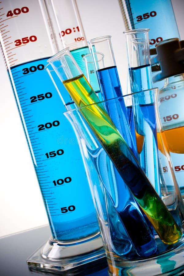 De Apparatuur Van Het Laboratorium Stock Afbeelding - Image of ...