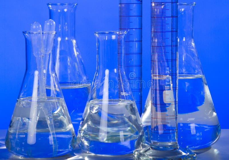 De Apparatuur Van Het Laboratorium Stock Afbeelding - Image of ...