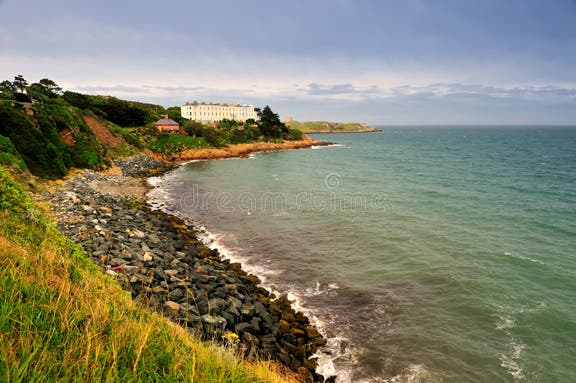 De Baai van Dublin stock foto. Image of ierland, rotsen - 5896396