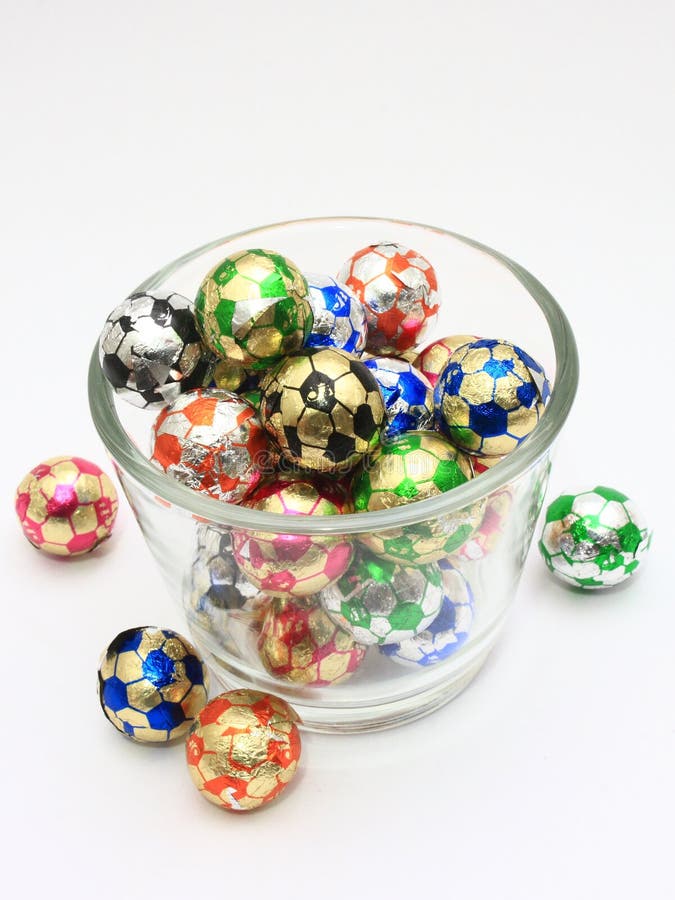 De Bal van de chocolade stock foto. Image of geïsoleerd - 17138758