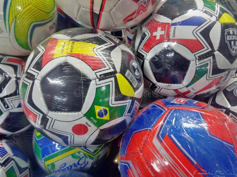 De Ballen Van De Voetbalvoet Redactionele Fotografie - Image of voet ...