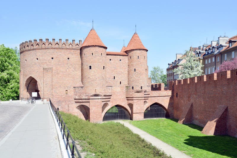 De barbacane stock afbeelding. Image of kleurrijk, oriëntatiepunt ...