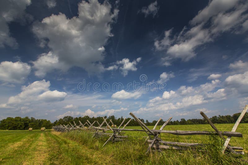 De beaux paysages ruraux image stock. Image du haystack - 34562943