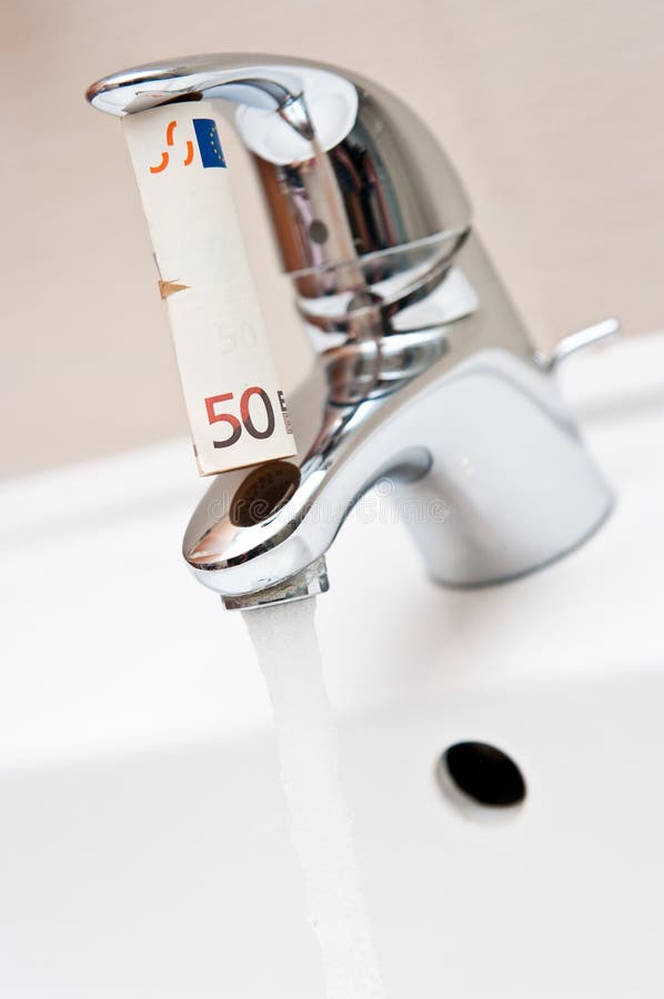 De besparing van het water stock afbeelding. Image of duur - 23499087