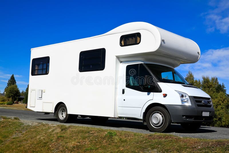 De Bestelwagen Van De Kampeerauto Stock Afbeelding - Image of reisroute ...