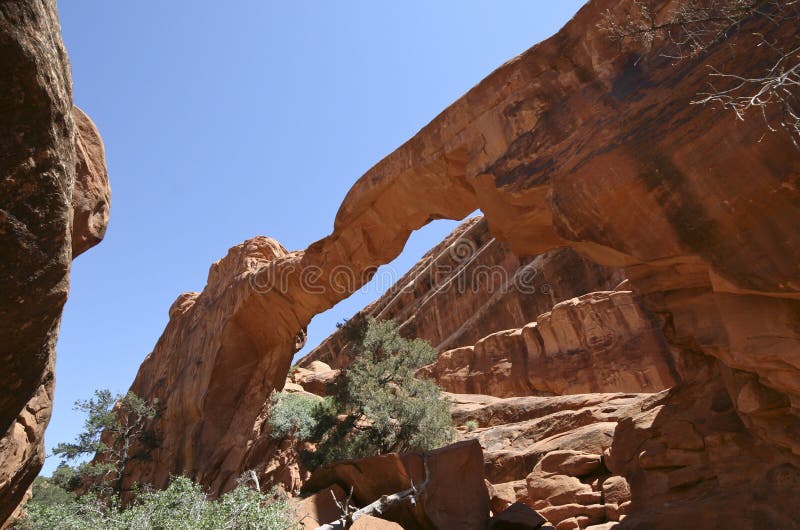De Boog van de muur stock afbeelding. Image of verenigd - 17619809