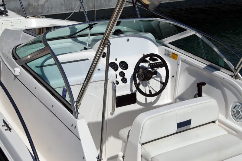 De Boot Van De Macht Van De Luxe Stock Afbeelding - Image of boten ...