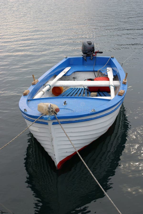 De boot van de visser stock foto. Image of haver, industrie - 274454