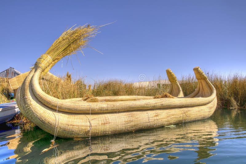 Rietboot stock foto. Image of hoogland, peru, mensen - 16613438