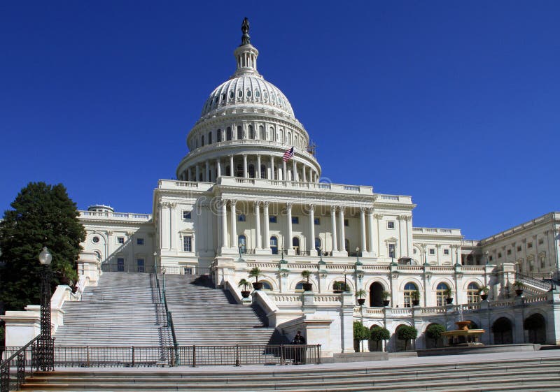 De Bouw En De Koepel Van Het Capitool Stock Foto - Image of amerika ...