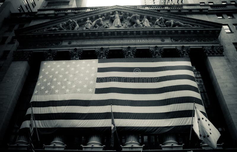 De Bouw Van De Beurs Van New York Redactionele Stock Afbeelding - Image ...