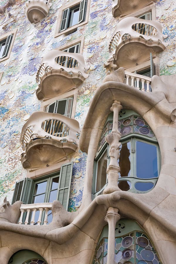 De bouw van de Jugendstil redactionele stock foto. Image of plaats ...