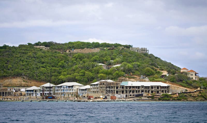 De bouw van de toevlucht stock afbeelding. Image of blauw - 12045699