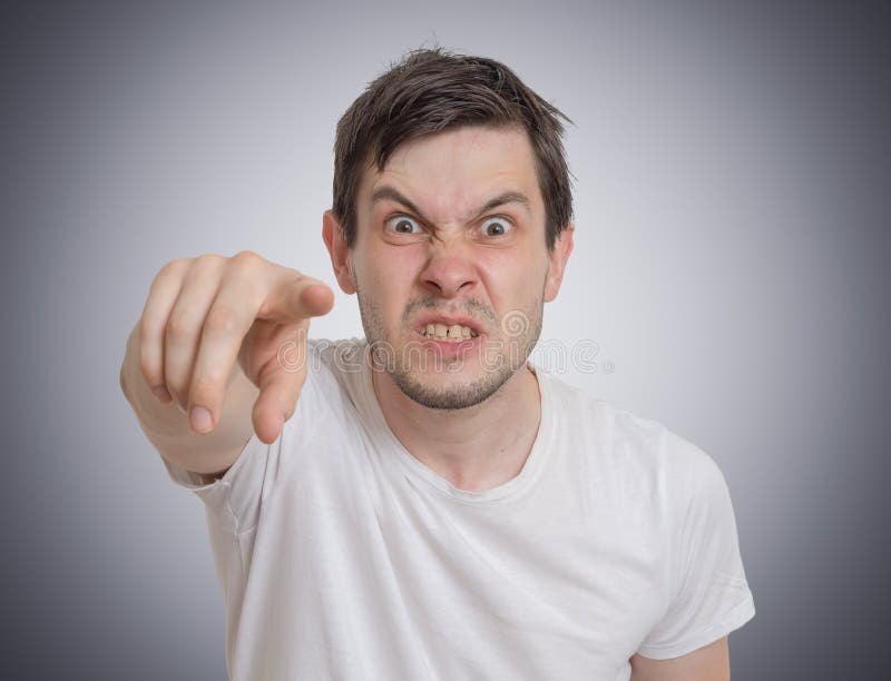 De Boze Jonge Bestuurder Drijft Een Auto En Het Schreeuwen Stock Foto ...