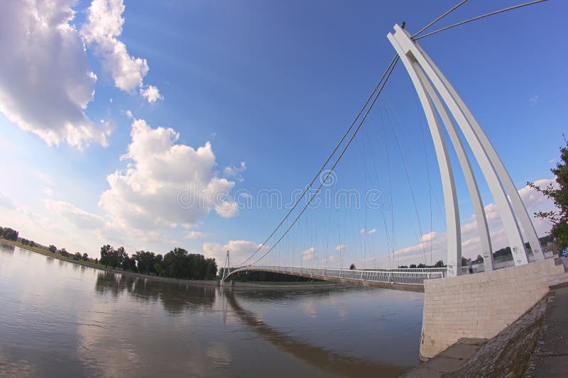 De Brug Van De Opschorting Bridge Stock Afbeelding - Image of ...