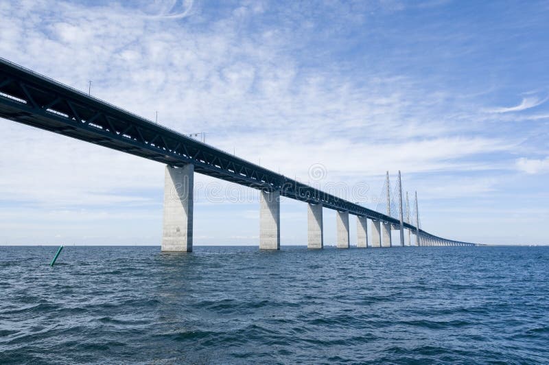 Oresundbrug, Zweden stock foto. Image of hemel, vaarweg - 33550818