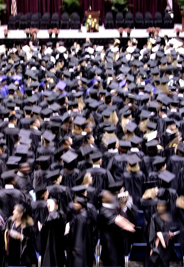 De Ceremonie Van De Graduatie Stock Foto - Image of vervagen, viering ...