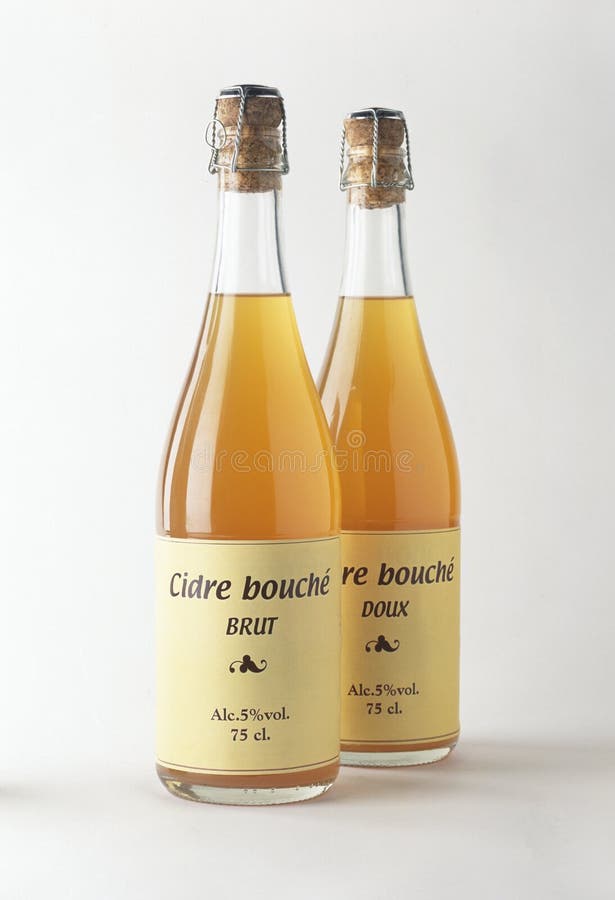 De cider van Brut redactionele stock afbeelding. Image of ingrediënt ...