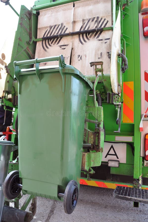 De collector van het afval stock foto. Image of verzamelen - 14795236