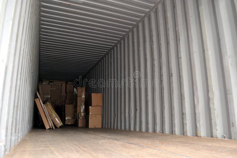 De Container Van De Lading Van De Binnenkant Stock Afbeelding - Image ...