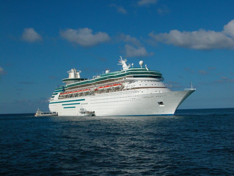 Luxe Cruiseschip stock foto. Image of schip, blauw, hemel - 2881464
