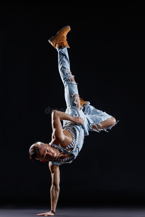 De danser stock foto. Image of gymnastiek, oefening, heup - 69429930