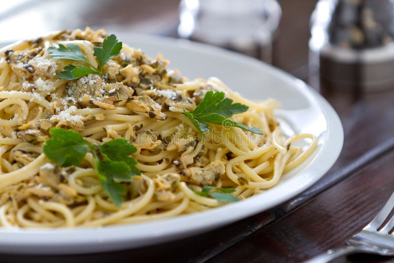 De Deegwaren Van De Tweekleppige Schelpdieren Van De Baby Stock ...