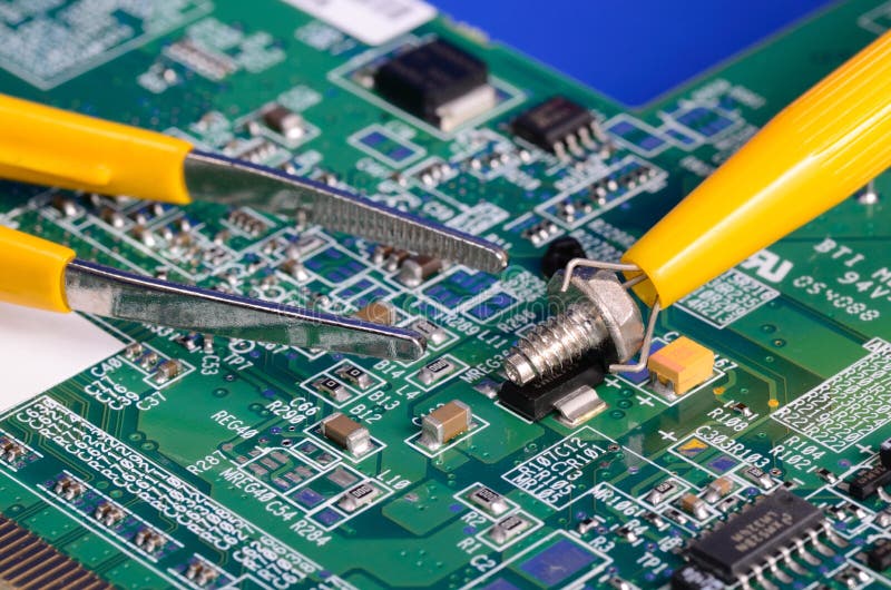 De Delen Van De Computer En Reparatiehulpmiddelen Stock Afbeelding ...