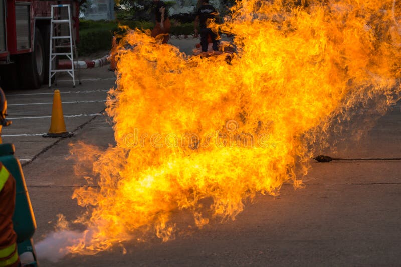 De Demonstratie Van De Gasbrand Van LPG Stock Afbeelding - Image of ...