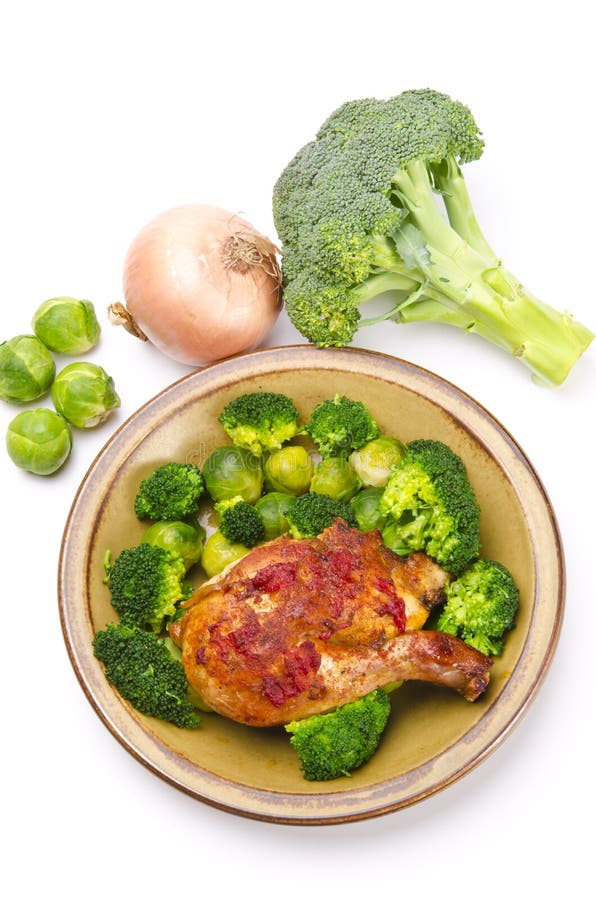 De Dij Van De Kip in De Groente Stock Foto - Image of vers, bruin: 23722656