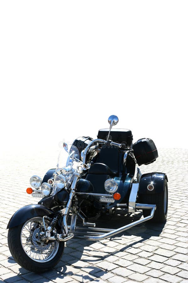 Motorfiets driewieler stock afbeelding. Image of aantrekkelijk - 21318377