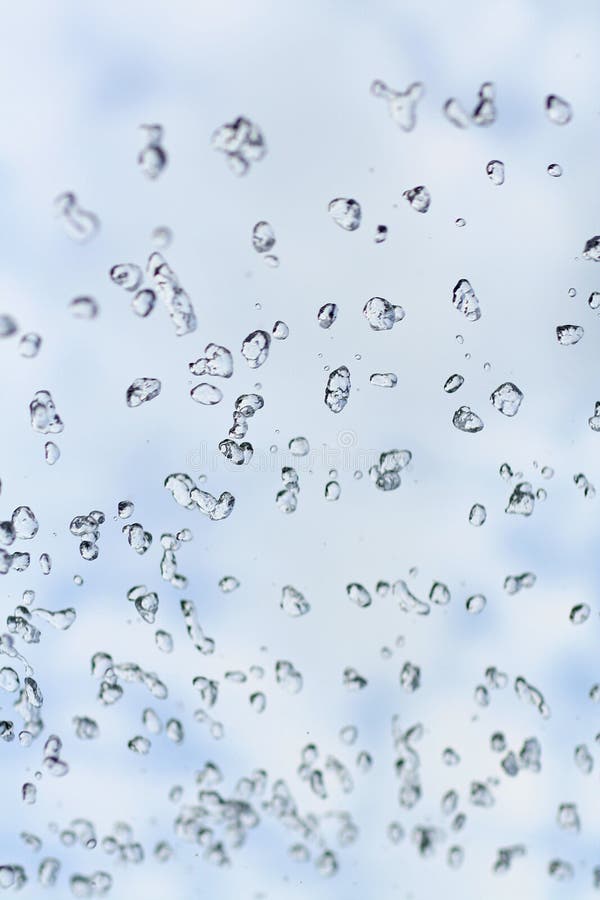Waterdruppels stock afbeelding. Image of leven, nevel - 7525289