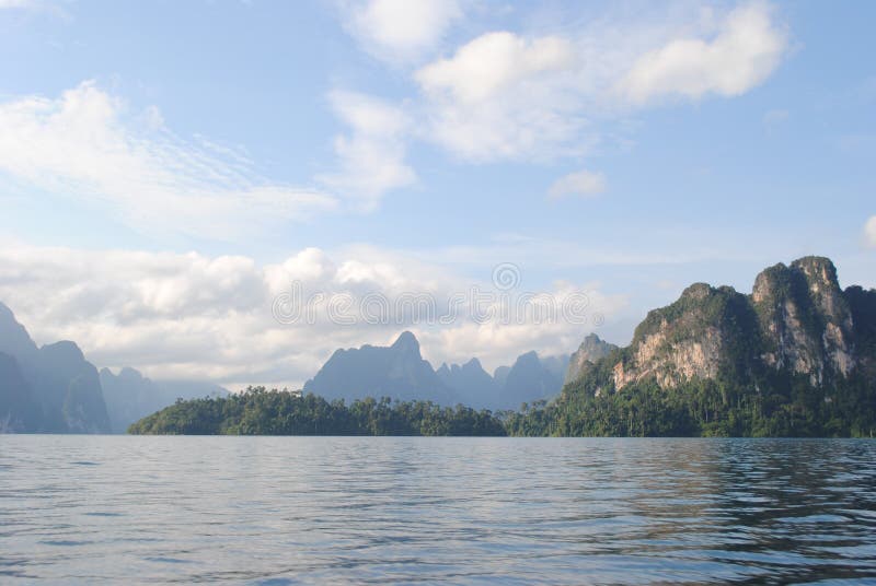 Thaise eilanden - jungle3 stock foto. Image of wildernis - 64528758