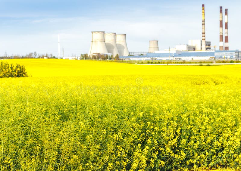 De Elektrische Post Van De Hitte Stock Foto - Image of energie, gevaar ...