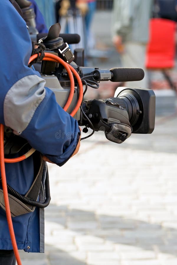 De cameraman van TV stock afbeelding. Image of exploitant - 5473331