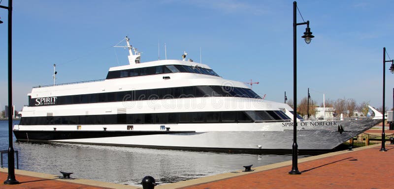De Geest Van De Cruiseschip Van Norfolk Redactionele Stock Foto - Image ...