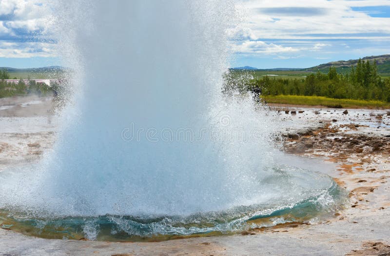 De geiser van Strokkur stock foto. Image of geologisch - 74501214