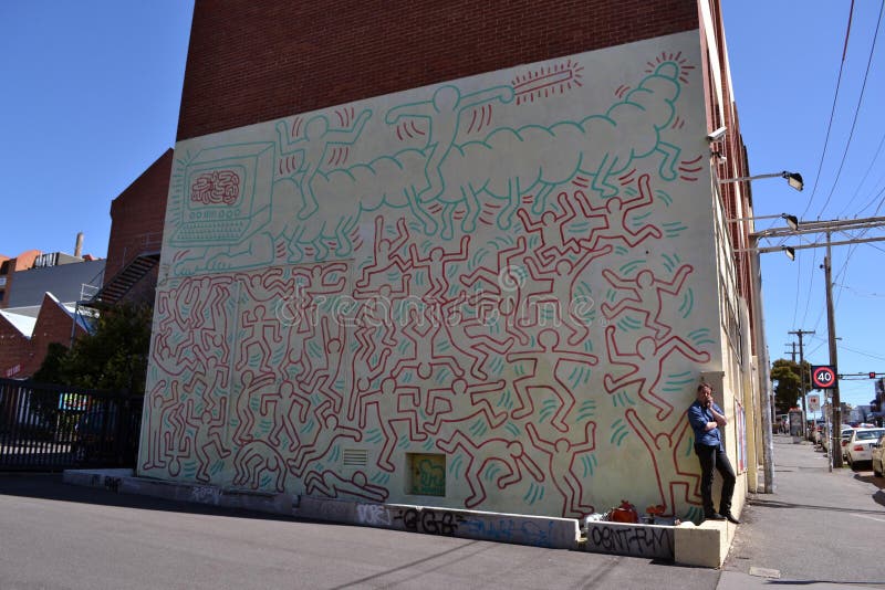 De Graffiti Van Keith Haring ` S Redactionele Foto - Image of verf ...