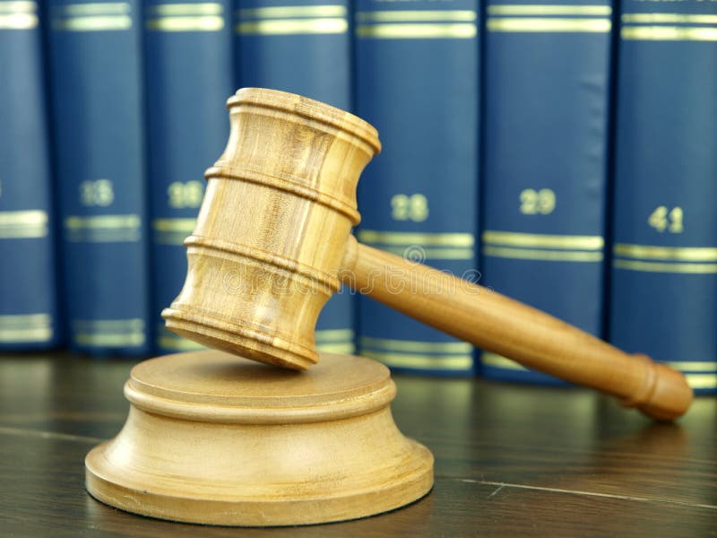 De Hamer van de rechter stock afbeelding. Image of straf - 18459435