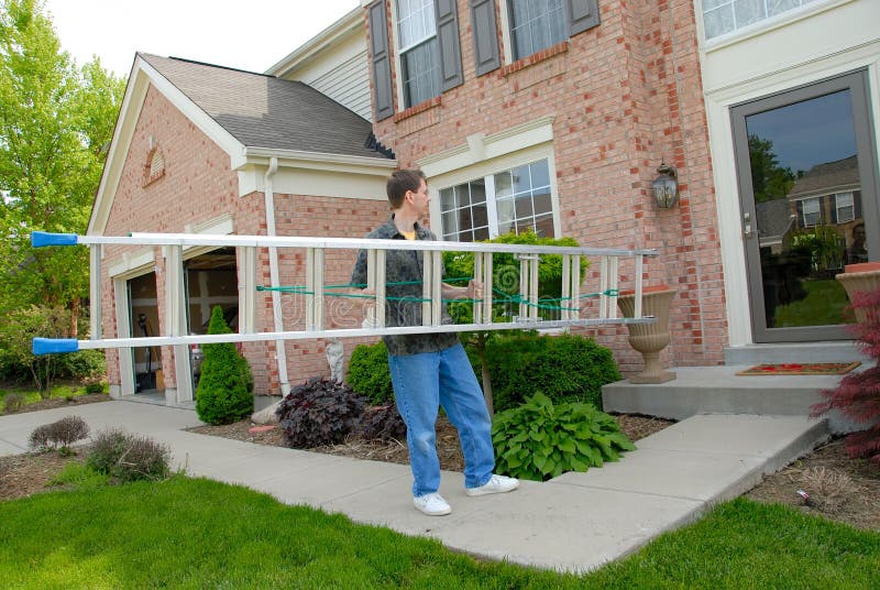 De Handige Ladder Van De Mens Stock Foto - Image of ...