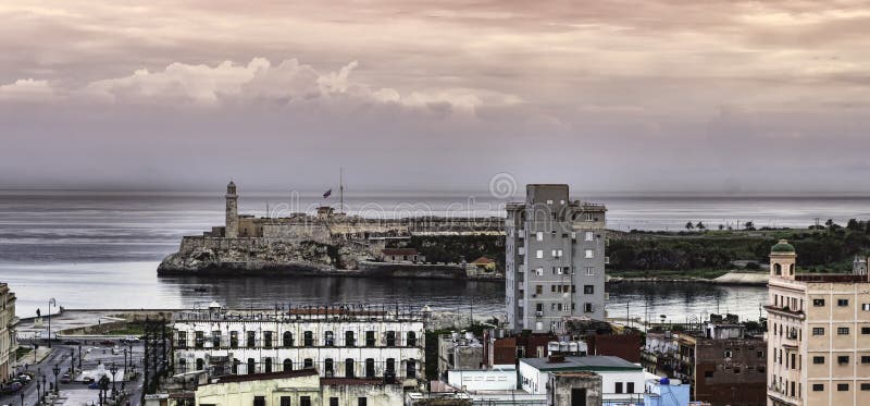 De Haven Van Havana, Cuba. Panorama Stock Foto - Image of caraïbisch ...