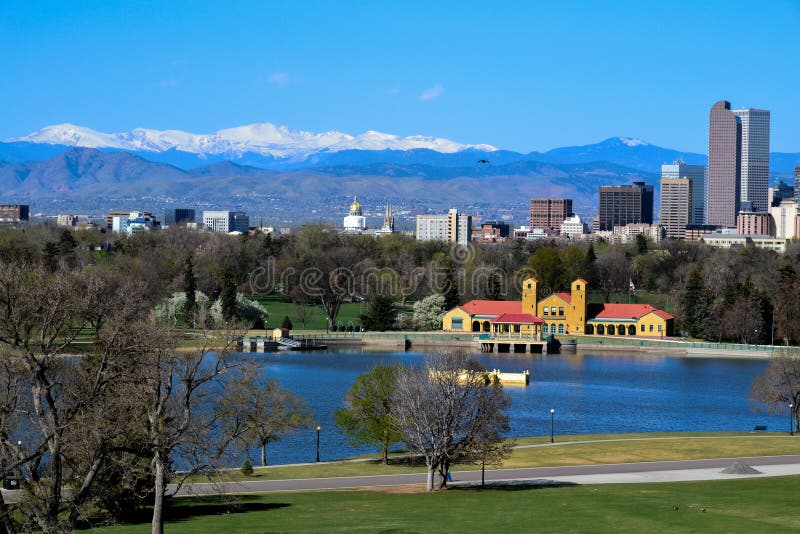 Skyline Van Denver, Colorado Stock Foto - Image of stad, kapitol: 25365360