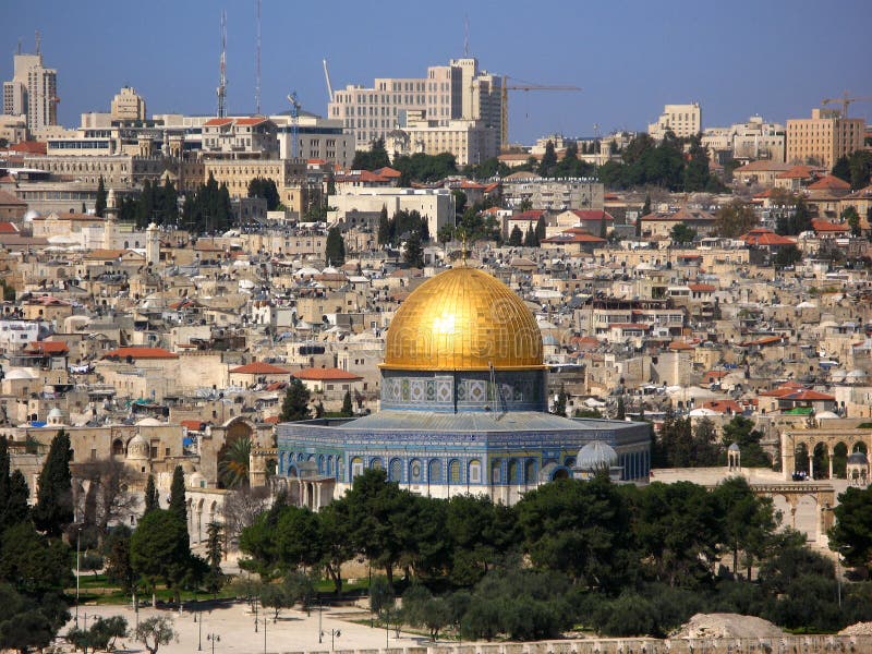 Skyline Van Jeruzalem Met De Rotskoepel Stock Afbeelding - Image of ...